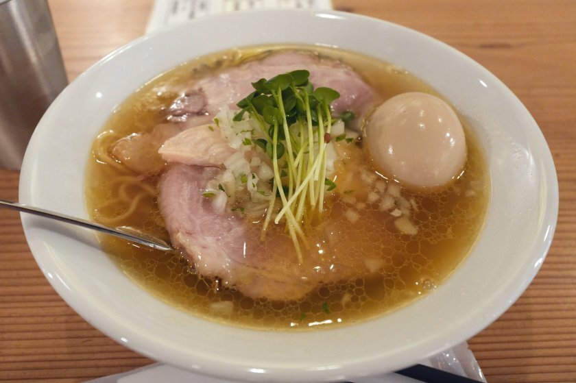 「MEN SONAN」三ノ宮: 歩けらーめん